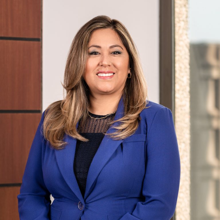 Kelly Rodriguez : Droit corporatif et commercial - Martel Cantin